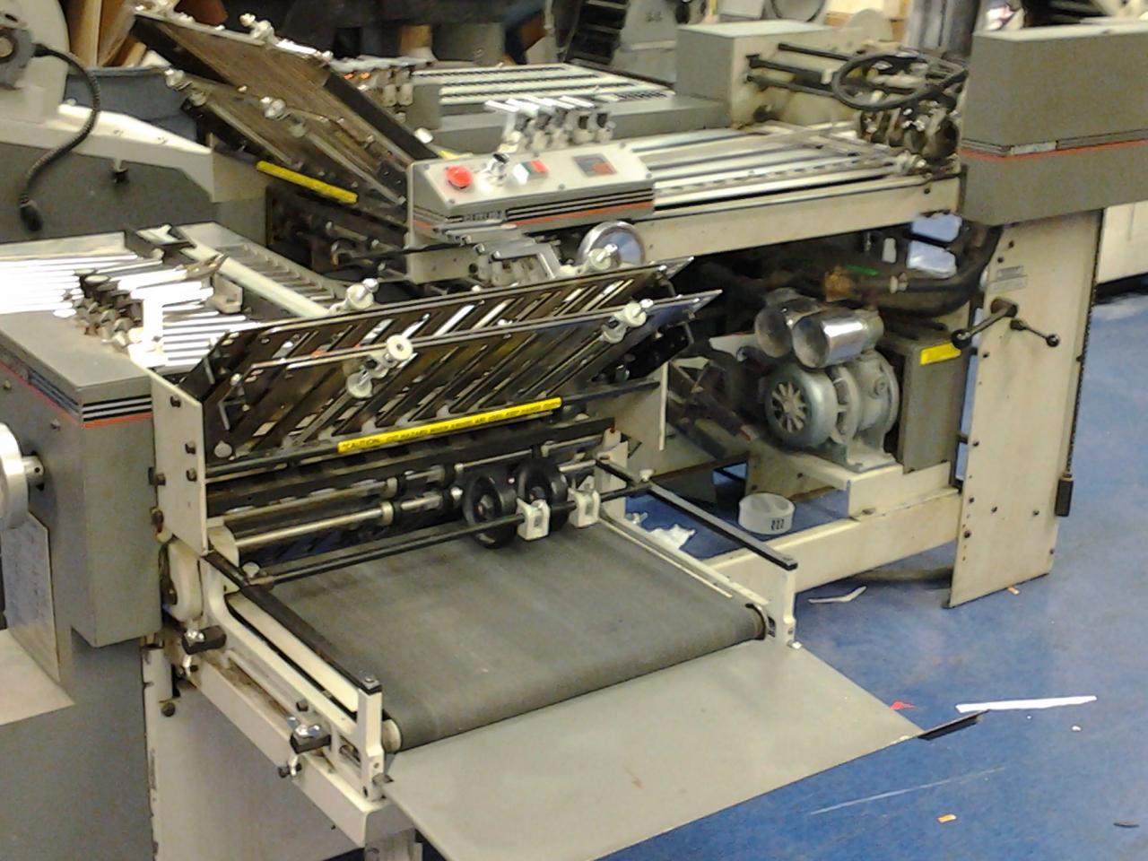 Lot #30: Baum Folder F20A-4-P Futura with Right Angle - WireBids